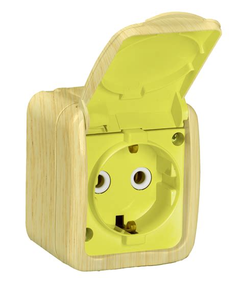 Bella единичен контакт Ip54 светъл бук 05049493 на топ цена — Home Max