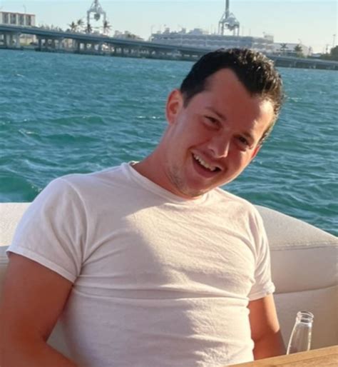 Le Producteur Hollywoodien Sean Stone Décède à 31 Ans Dun Cancer Du