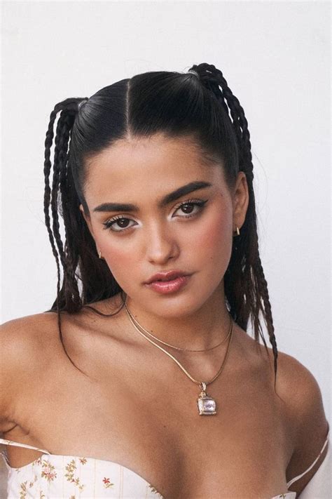Maia Reficco Quién Es Sus Películas Y Series Quever By Spoiler Time