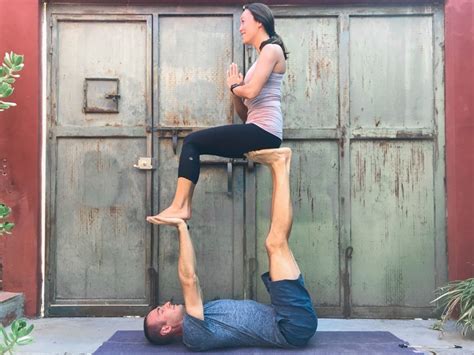 Couples Yoga Poses 23 Easy Medium And Hard Duo Yoga Poses Couples