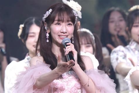 吉岡里帆、色気たっぷり透け感ドレスで魅了！？クリスマスand年末年始の予定を明かす 『クリスチャン・ディオール、夢のクチュリエ』展プレビューフォト