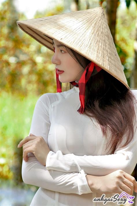 199 Ảnh Áo Dài Sexy 💖 Gái Xinh Mặc Áo Dài Gợi Cảm Đẹp