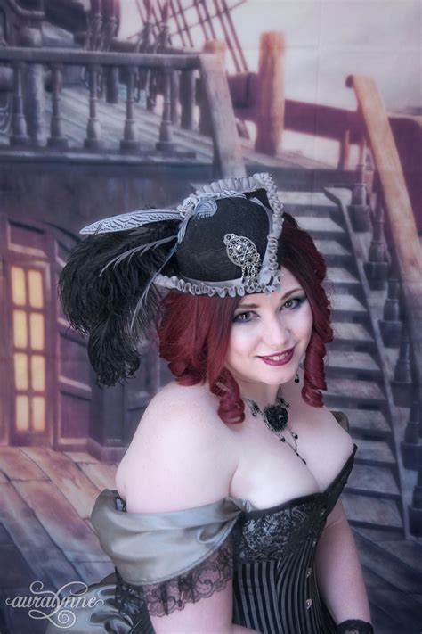 Plus Size Pirate Costume Lady Buccaneer Auralynne