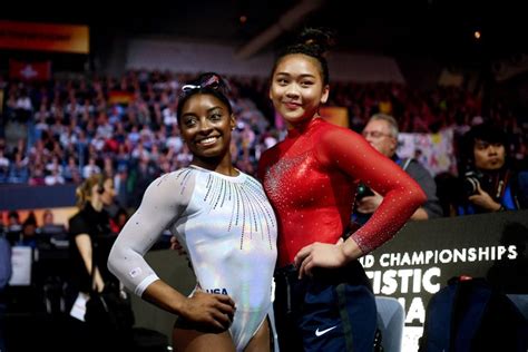 See The Touching Moment Simone Biles Surprised Suni Lees Dad With A