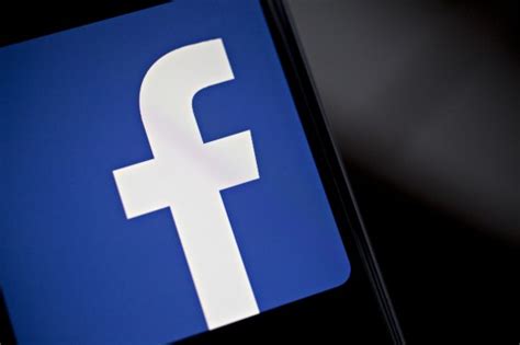 Us Regulators Eyeing Record Fine For Facebook