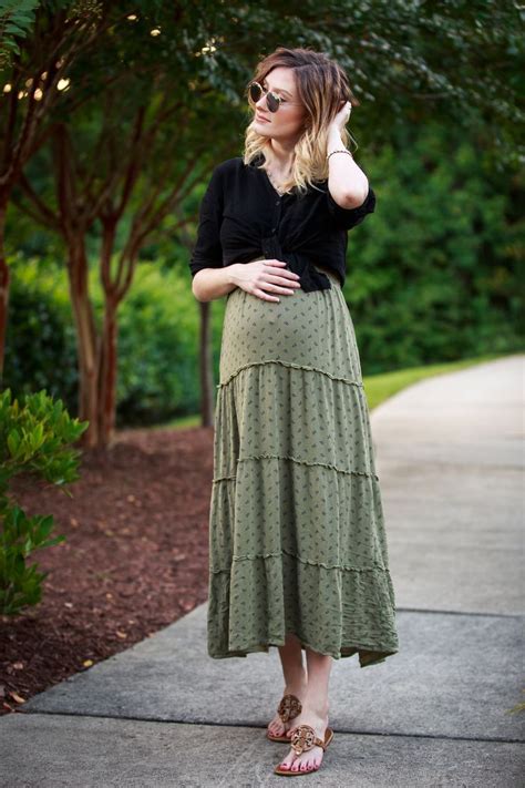 How To Wear Skirts When Pregnant 20 Outfit Ideas