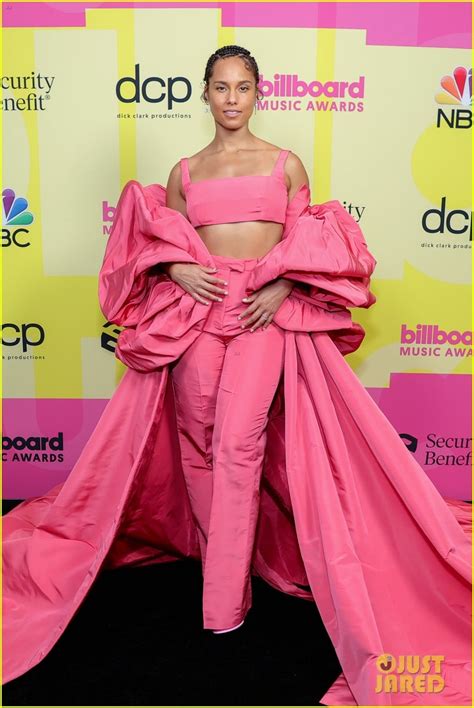 Alicia Keys Goes Pink For Billboard Music Awards 2021 Photo 4558990