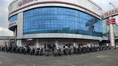 Touring Wisata Makassar Toraja Lady Biker Xsr 155 Riding Dari Bali