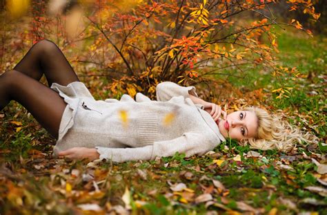 Women Model Blonde Long Hair Women Outdoors Dress Nature Lying