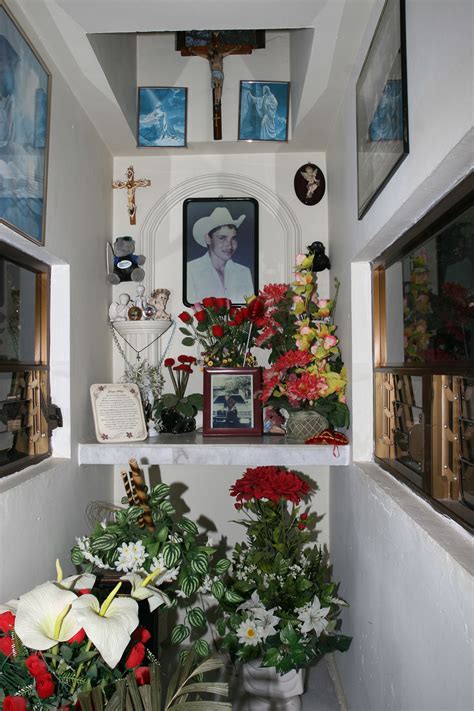Las Fotos Del Interior Del Cementerio De Los Narcos En Culiacán Tumbas