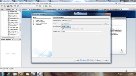java how to find the version of tomcat bundled with netbeans stack