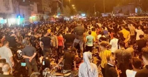 فراخوان‌های سراسری در تداوم خیزش انقلابی؛ دعوت جوانان محلات برای تجمع