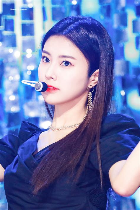 Beautiful Hyewon On Twitter 190801 Mgma 아이즈원 Izone アイズワン 강혜원