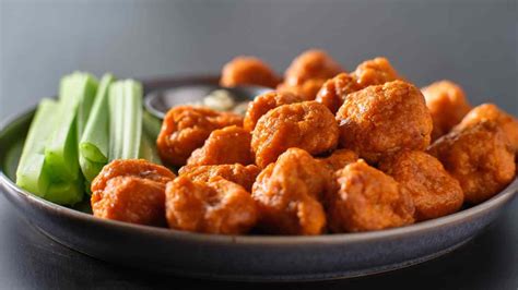 Boneless Buffalo Chicken Bites Ready In 20 Minutes Mermaids And Mojitos