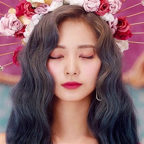 Twice Tzuyu The 8th Mini Album Feel Special The Band Nayeon Kpop