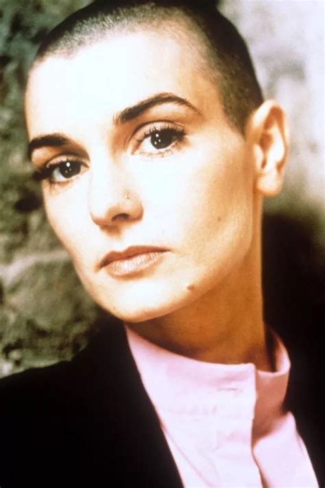 The Heartbreaking Reason Behind Sinead O Connor S Trademark Shaved Head