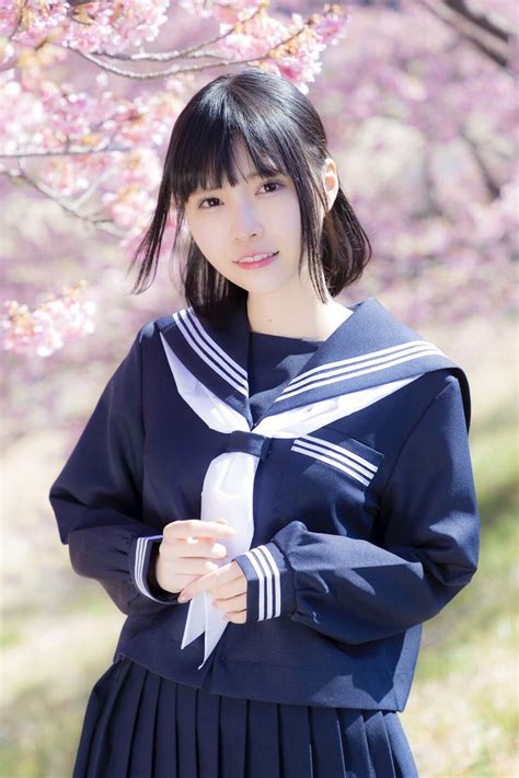 ボード「女」のピン