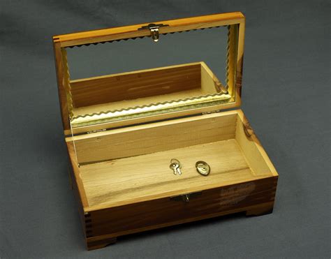 Vintage Cedar Keepsake Box Wooden Jewelry Storage Copper Gold Color
