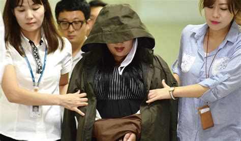 “돈 벌려고…” 워터파크 몰카 20대女 검거