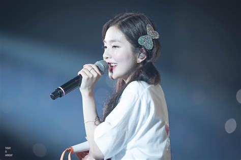 180405 Irene Scrolller