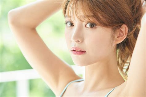 髪の毛をまとめづらいのが悩み！サラサラ髪質の人はどうやってアレンジしている？ ママスタセレクト