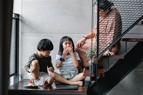 和長輩價值觀不同而產生代溝？教你學會欣賞世代間的差異性，學會從別的角度去欣賞與同理 Bella Tw儂儂