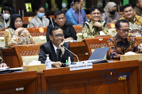 Komisi Iii Dpr Rapat Dengan Mahfud Md Bahas Transaksi Rp349 Triliun Di