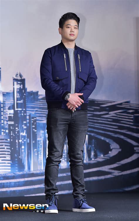[포토엔hd] 이기홍 ‘한국팬들 만나러 왔어요 손에 잡히는 뉴스 눈에 보이는 뉴스 뉴스엔
