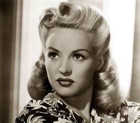 1940s Hairstyles Memorable Pompadours Glamour Daze