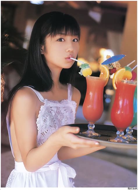 Yuko Ogura Photo