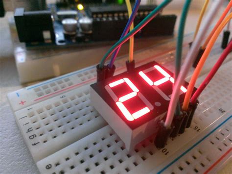 using a 7 segment led display w arduino uno