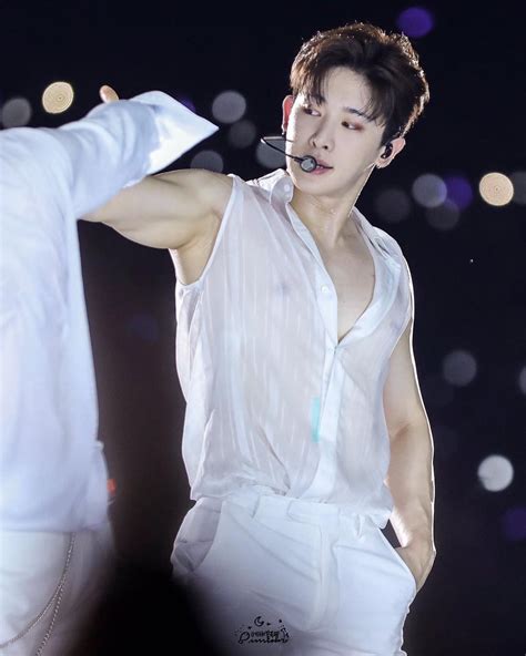 Pin By Tyc On Ljh Monsta X Wonho Monsta X Wonho Abs