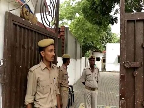 Cbi Raided Ias Abhay Singh Residence खनन घोटाले को लेकर आईएएस अभय