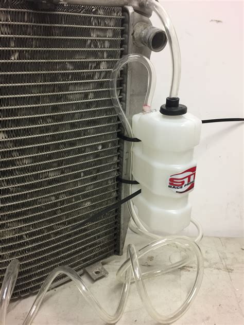 universal race type radiator coolant overflow expansion bottle with f