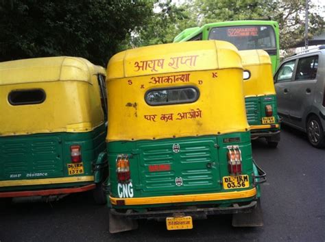 Delhi Offers Autorickshaw Drivers Inr 2000 To Act As Ambulances In