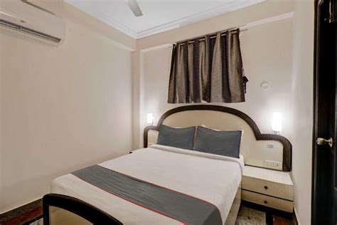 Super Oyo Collection O Sabharwal Residency Near Lalbagh Botanical