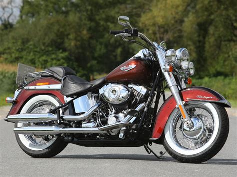 Biker Excalibur Ii Vuelve La Clásica Harley Davidson Softail Deluxe