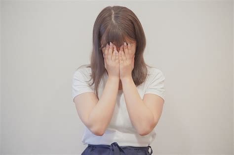 貧困女子大生を妊娠させたバイト先の店長、中絶させるためについた“真っ赤なウソ” 週刊女性prime