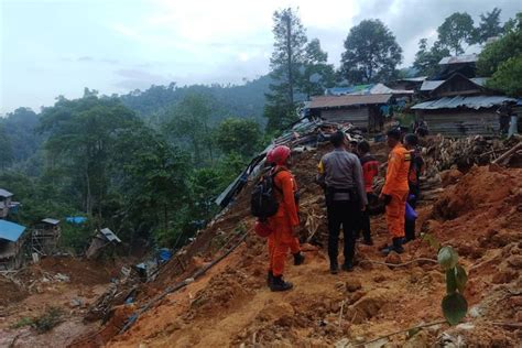 Korban Tewas Longsor Tambang Emas Di Kotabaru Jadi 6 Orang 5 Lainnya