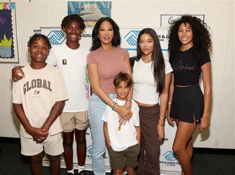 Kimora Lee Simmons Defends Daughter Aokis Modeling Career Amid