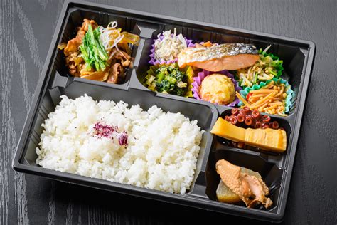 北海道へ配達 お弁当 和食 特選小弁当 料理店 彩小鉢【店頭引き取りのみ】【製薬会社様限定】│高級宅配弁当のデリバリーサイト