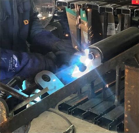 Acier Steel Sheet Metal Fabricator Laser Cutting Service Aluminium