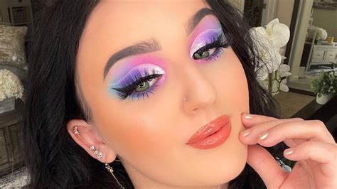 Popular Tiktok Makeup Artists Pelajaran