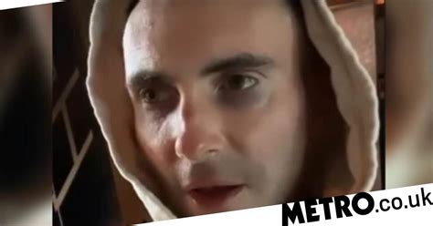 adam levine responds to criticism of his onstage reaction to fan