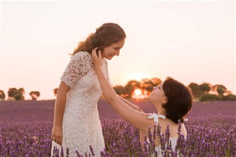 Premium Photo Lesbian Engagement Proposal Wedding Lgbtq Couple Love