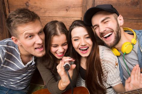 รูปภาพkaraoke เลือกดูภาพถ่ายสต็อก เวกเตอร์ และวิดีโอ164 086 Adobe Stock
