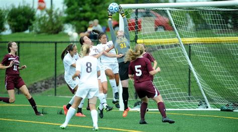 Shannon Differ 2016 Womens Soccer Gannon University Athletics