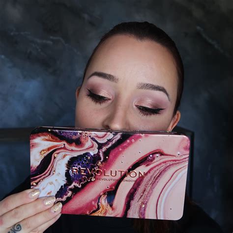 Revolution Forever Flawless Eyeshadow Palette Allure Pink Panda