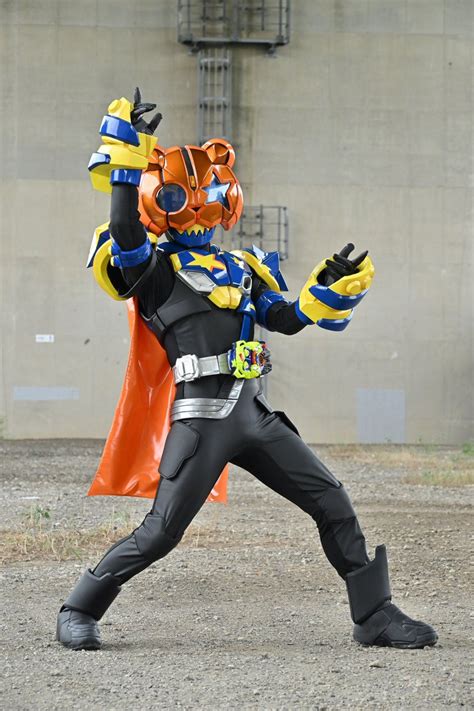 仮面ライダーギーツ【東映公式】 On Twitter 🦊キャスト情報🦊 新世界を迎え、新たなキャストも続々登場するコン まずはこの人