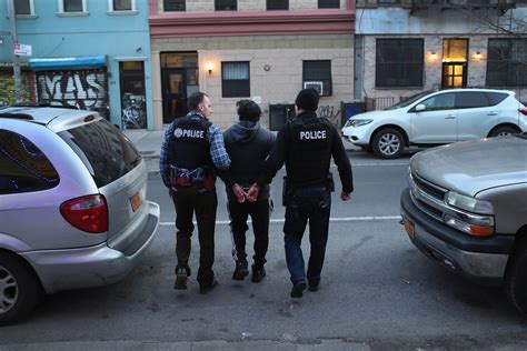 Ice Arrests 680 Illegal Immigrants Biggest Raid In Decades The Daily